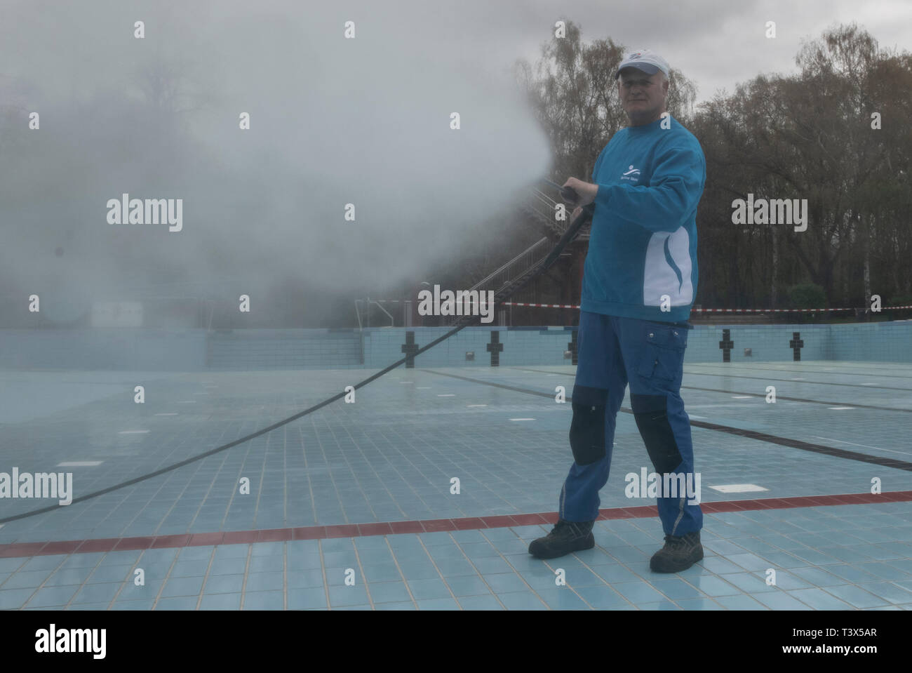 Pool plant operations hi-res stock photography and images - Alamy