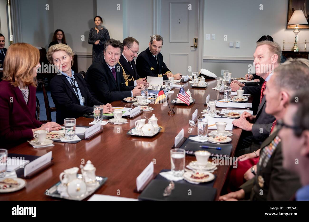 Washington, USA. 12th Apr, 2019. Ursula von der Leyen (2nd from left ...