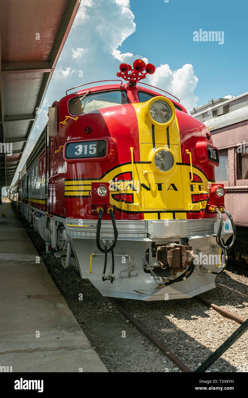 Santa fe super chief hi-res stock photography and images - Alamy