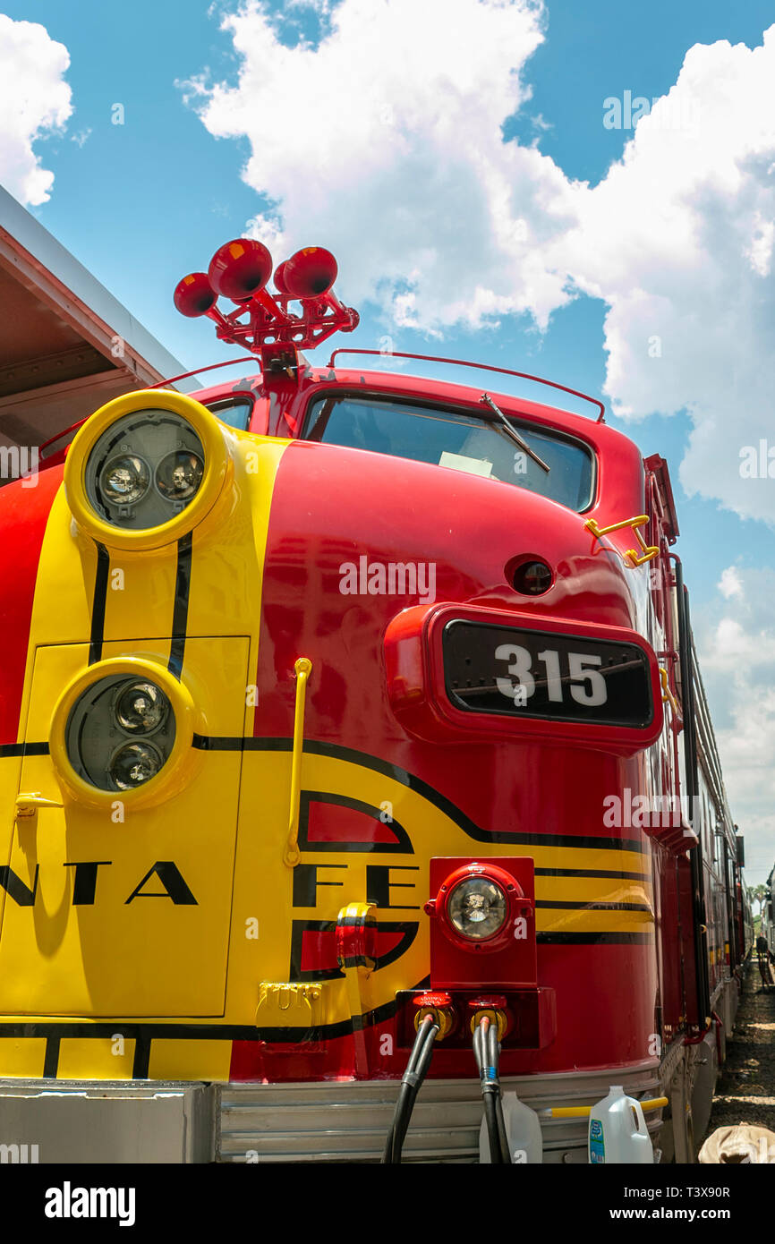 Santa fe super chief hi-res stock photography and images - Alamy