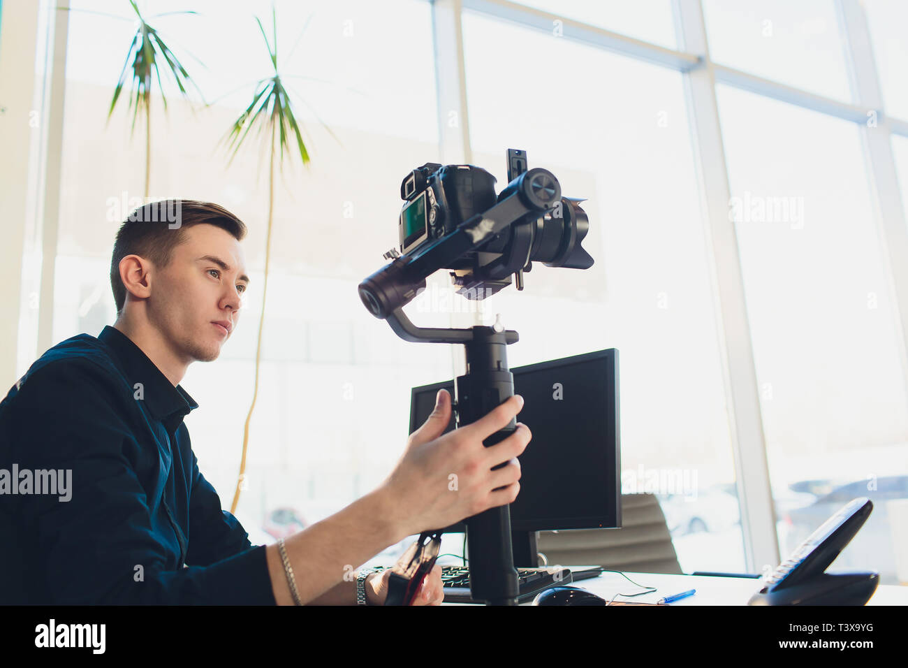 Youtuber hi-res stock photography and images - Alamy