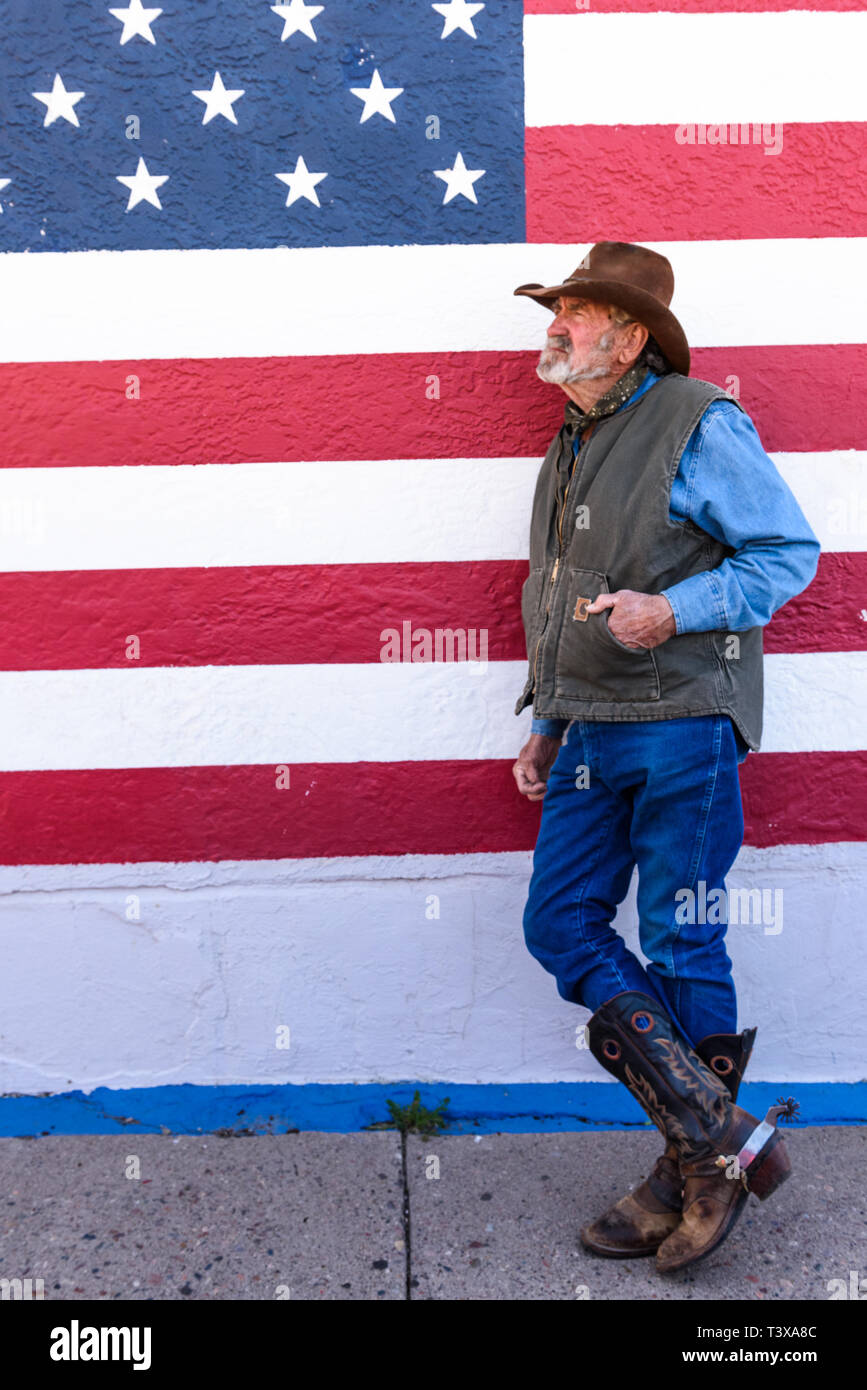 Old man stands hi-res stock photography and images - Alamy