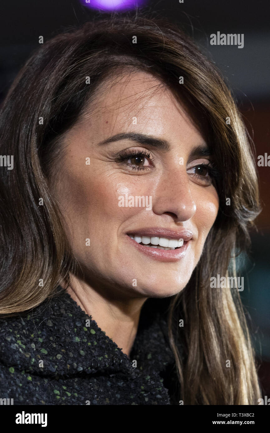Penelope Cruz attends the Union De Actores Awards at the Circo Price ...