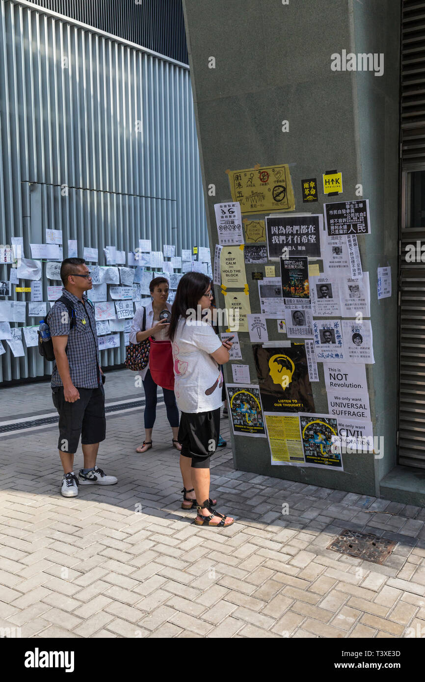 Hong Kong Yellow Umbrella protests saw main roads blockaded against ...