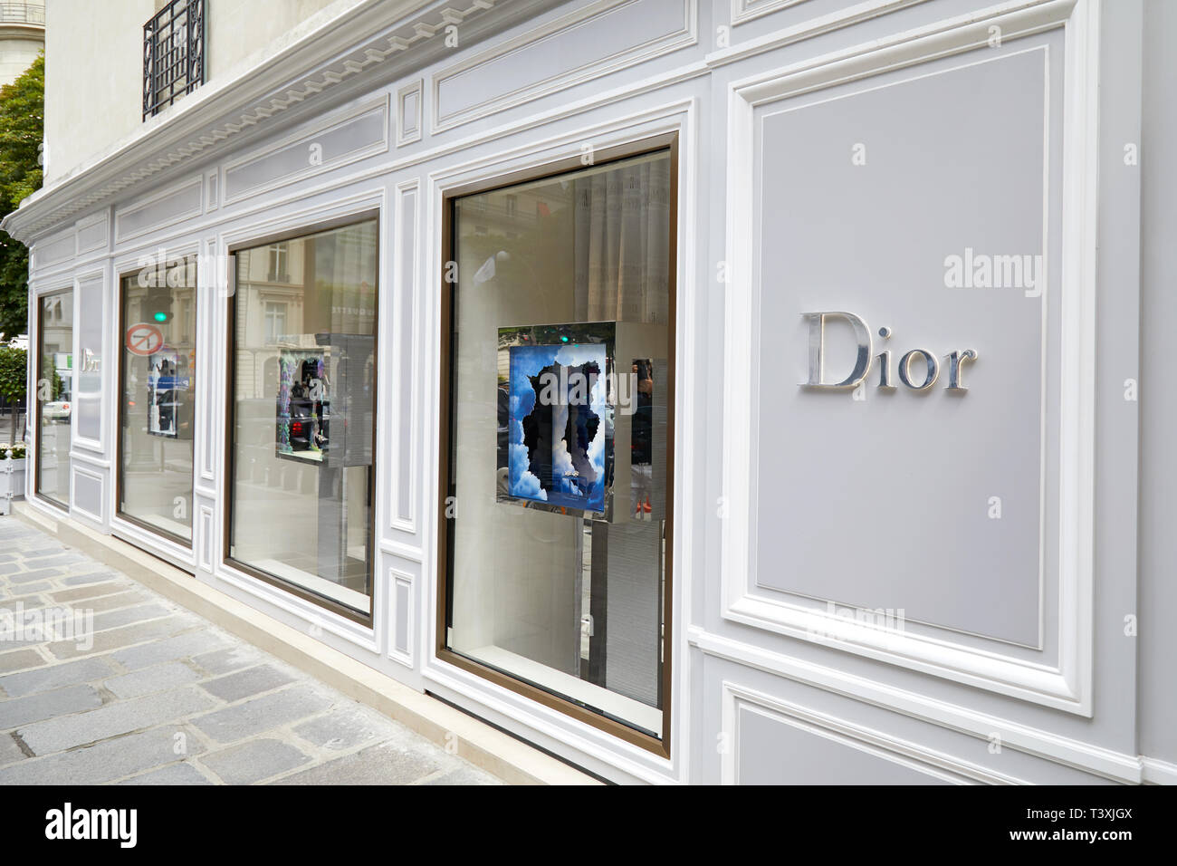 Dior Storefront
