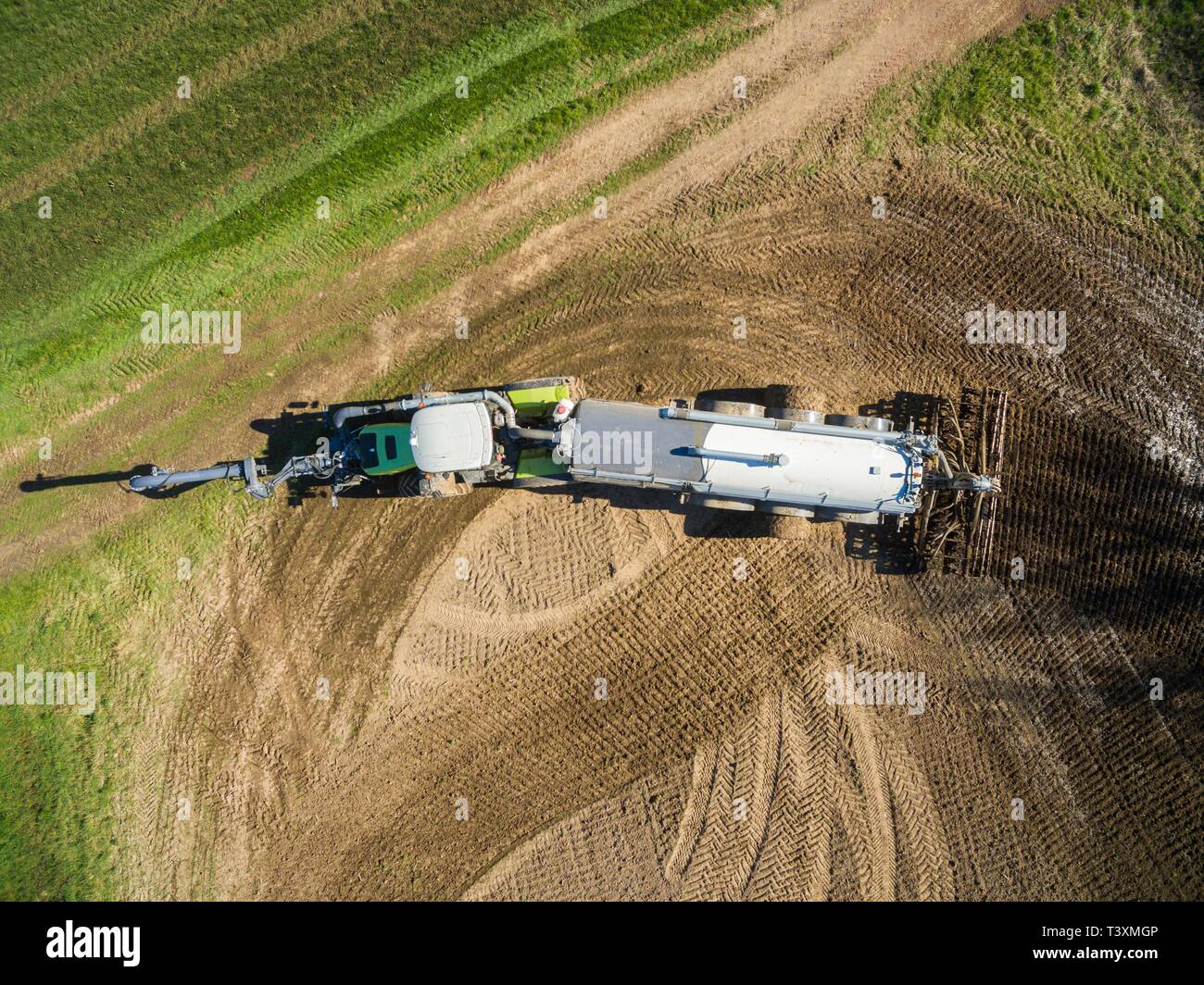 Aerial application hi-res stock photography and images - Alamy