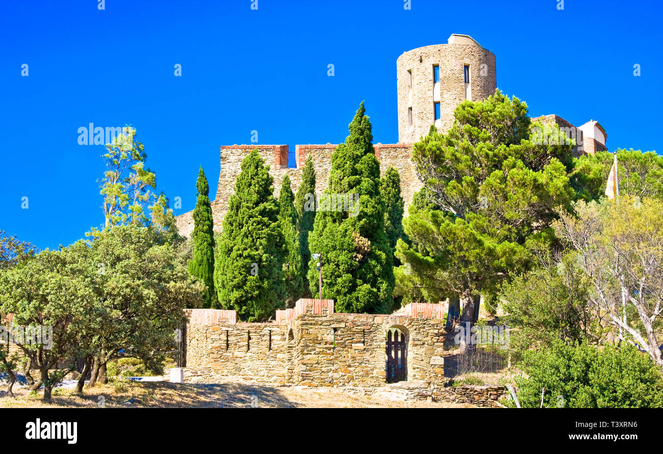 Mediterranean ancient historic fort hi-res stock photography and images ...