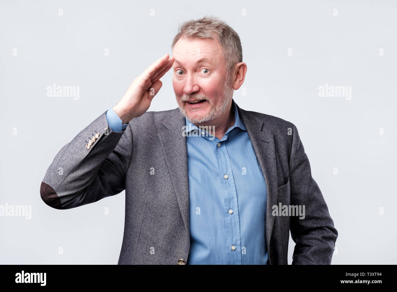 Man saying hello hi-res stock photography and images - Alamy