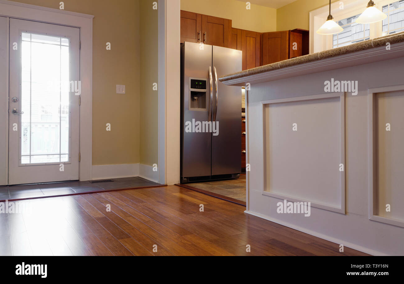 French door refrigerator hi-res stock photography and images - Alamy