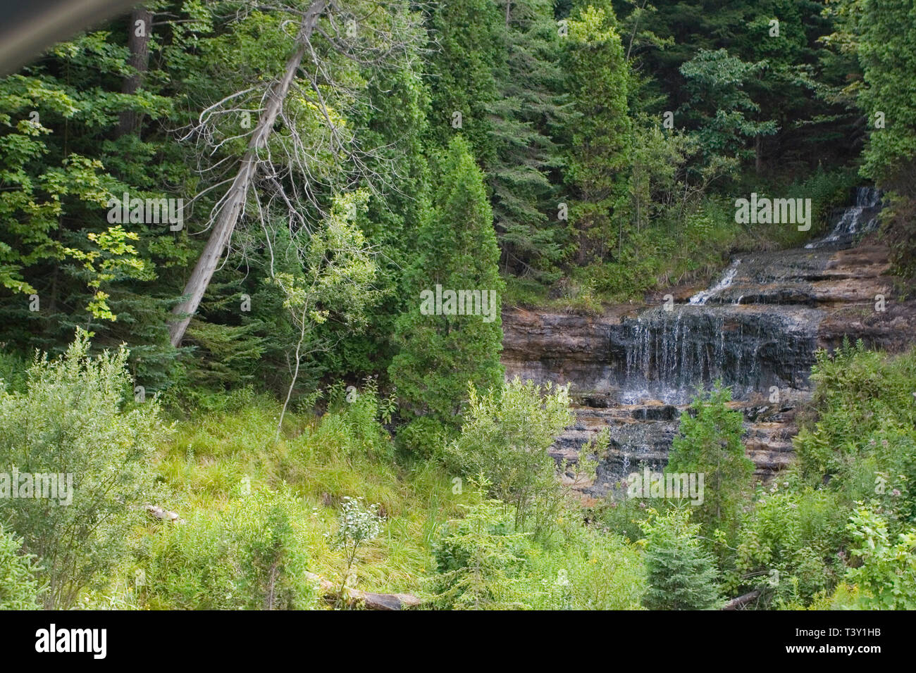 Michigan upper peninsula alger falls hi-res stock photography and ...