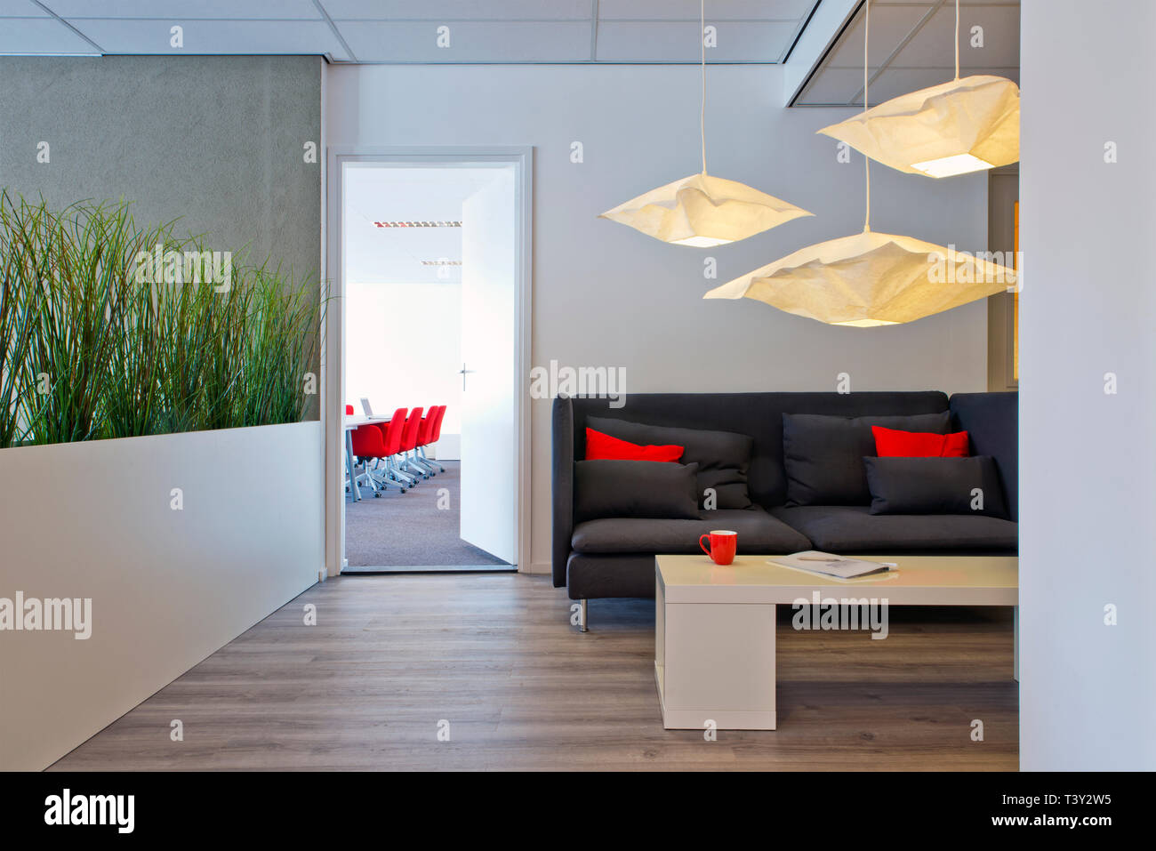Modern lobby area in office Stock Photo - Alamy