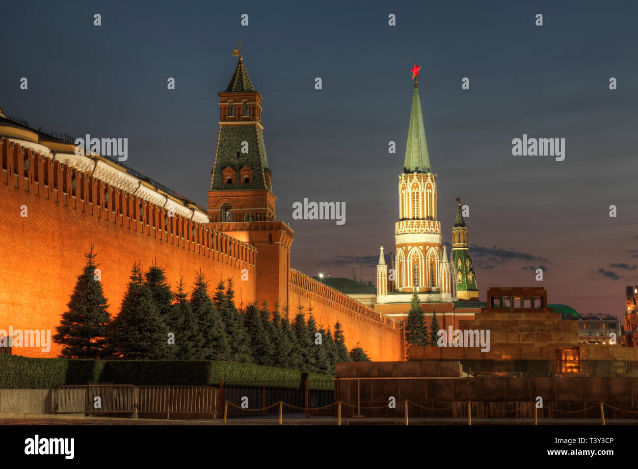 Night illuminated ornate roof structure hi-res stock photography and ...