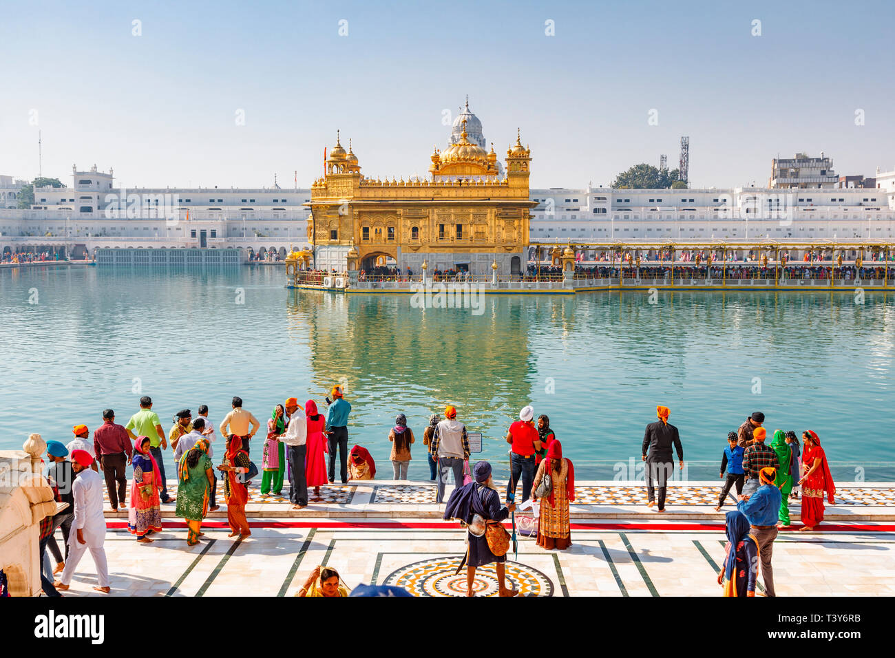 Holiest sikh temple golden temple hi-res stock photography and images ...