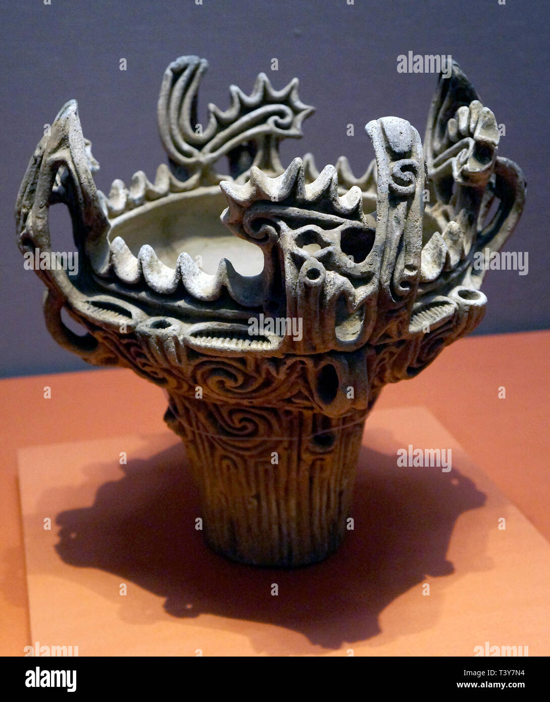 Jomon hi-res stock photography and images - Alamy