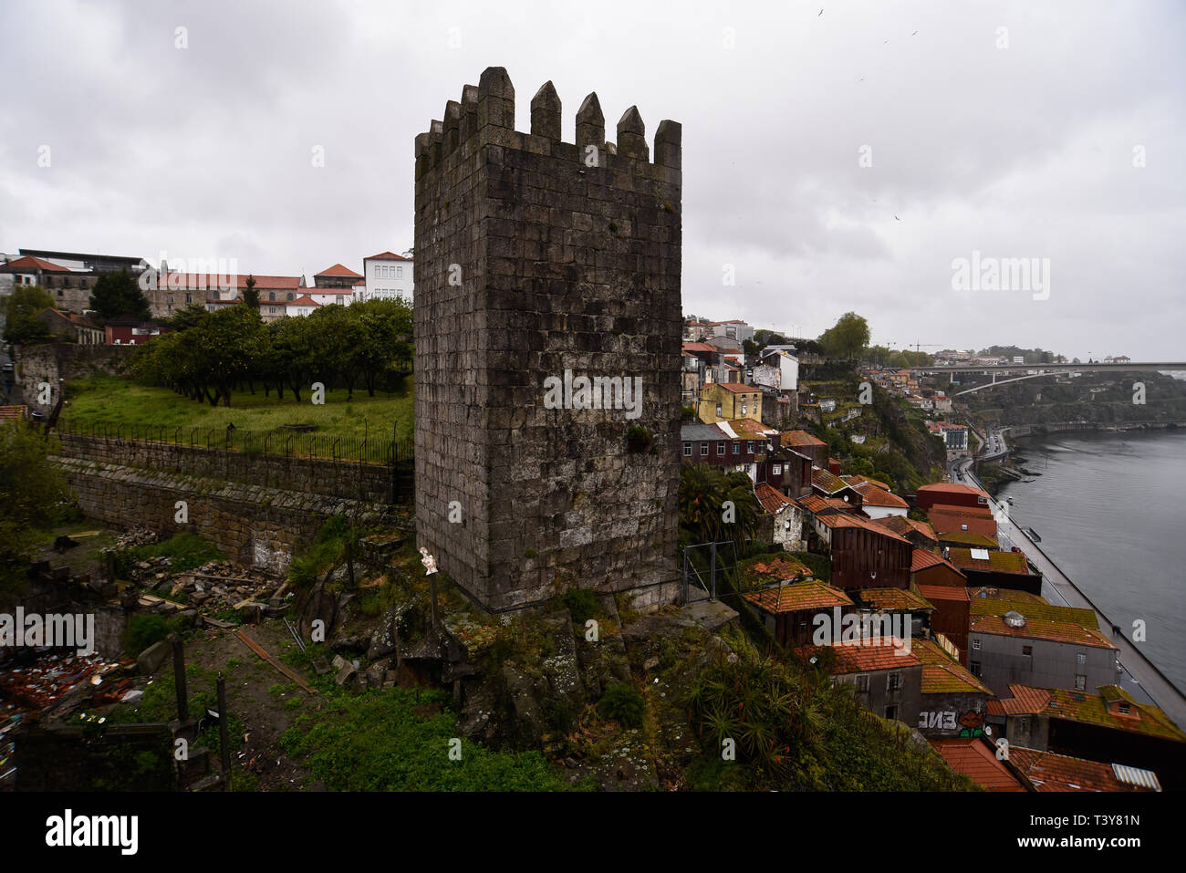 A tower of Fernandina wall is seen next to D. Luiz I bridge. In 2018 ...