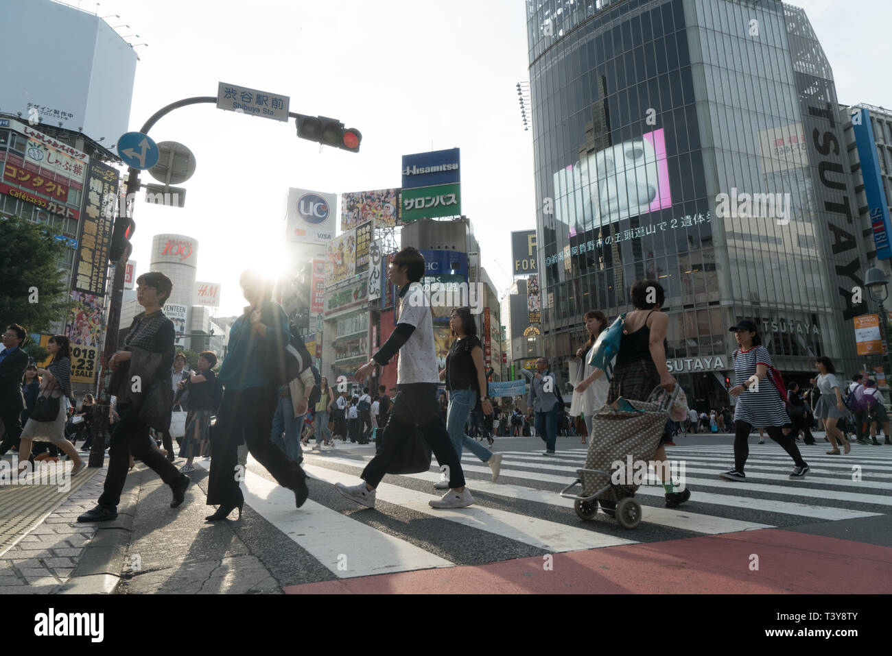 Cross modern japanese architecture hi-res stock photography and images ...