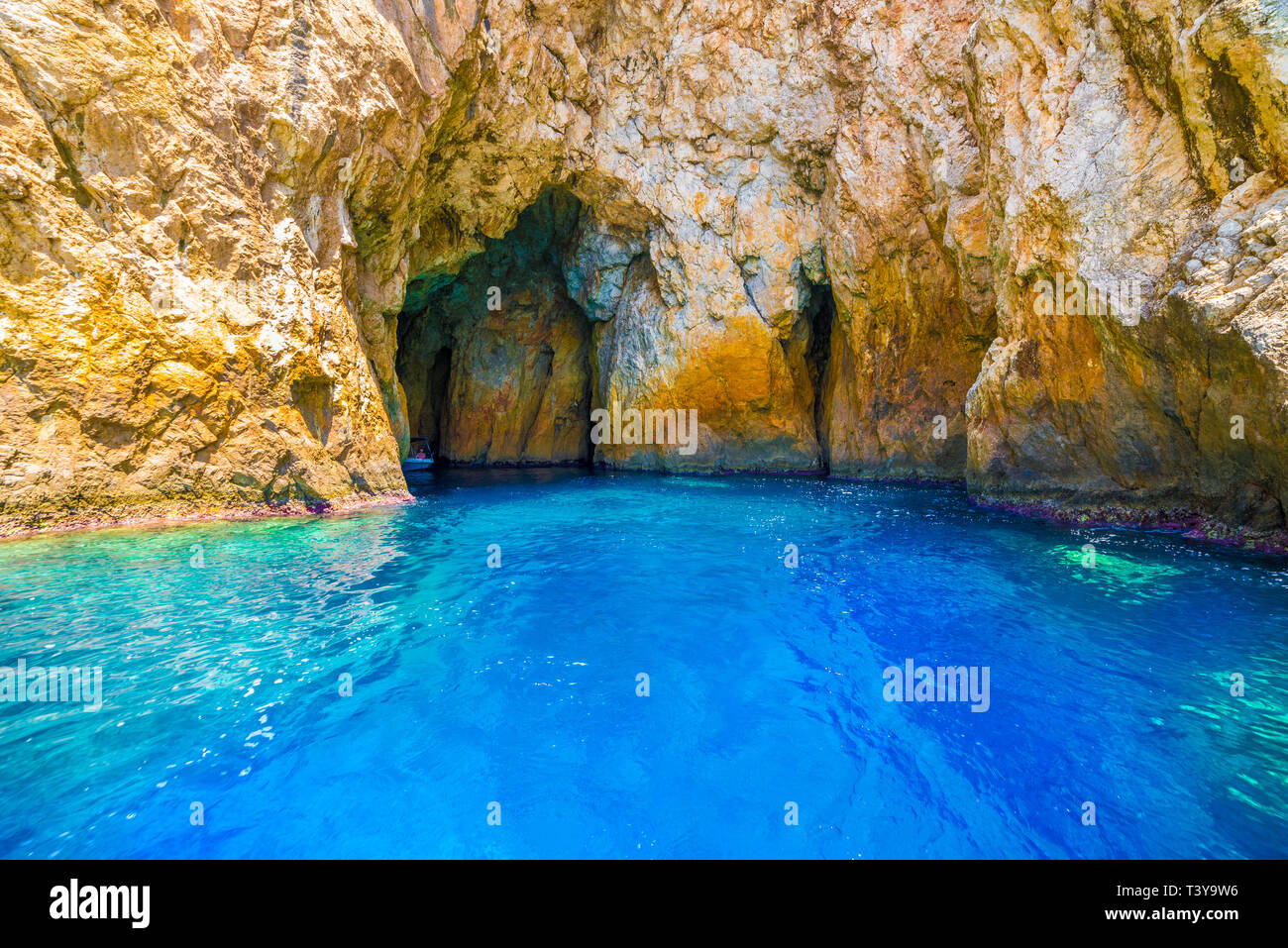 Refuge caves hi-res stock photography and images - Alamy