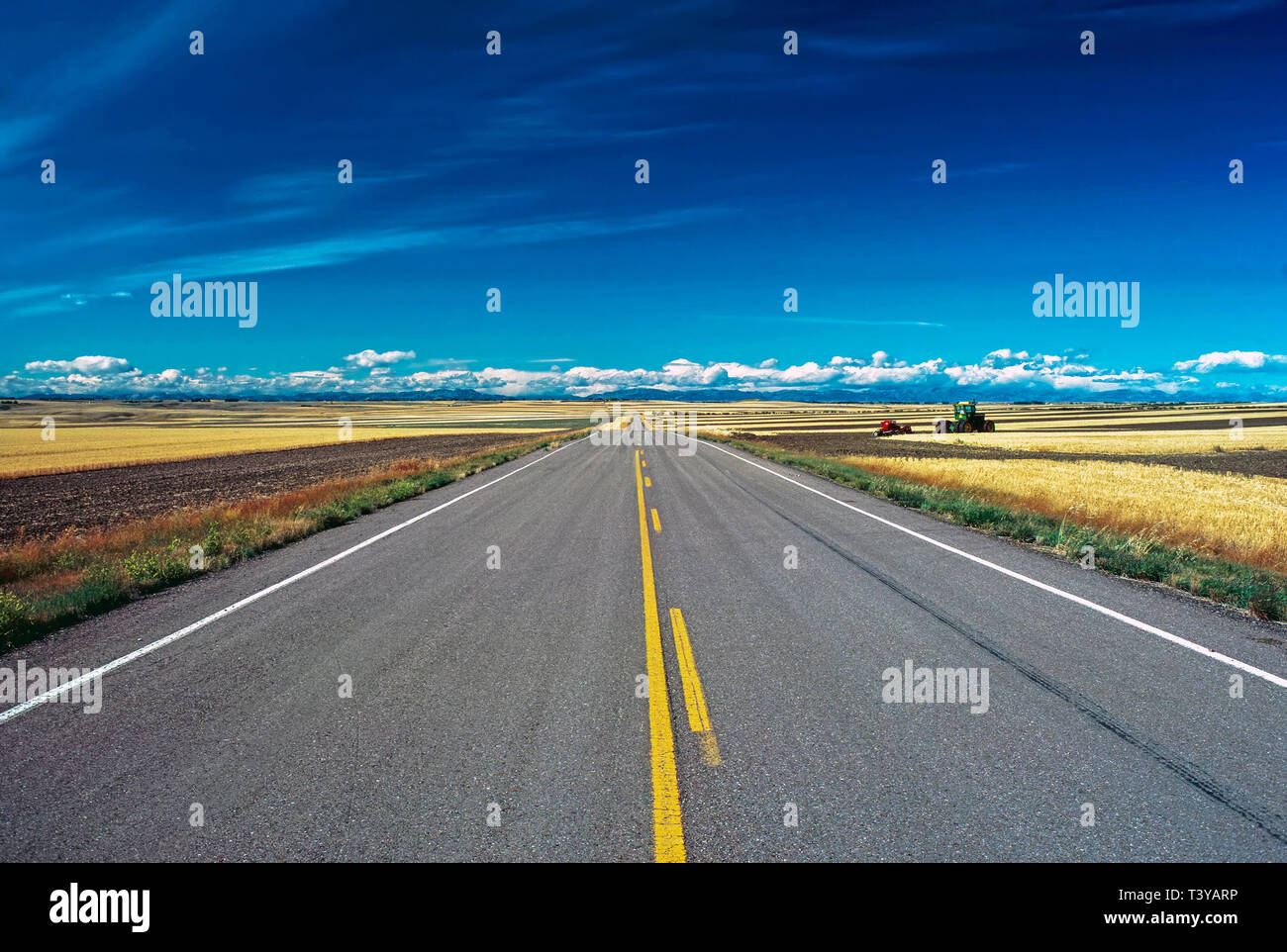 Road in Montana Stock Photo - Alamy