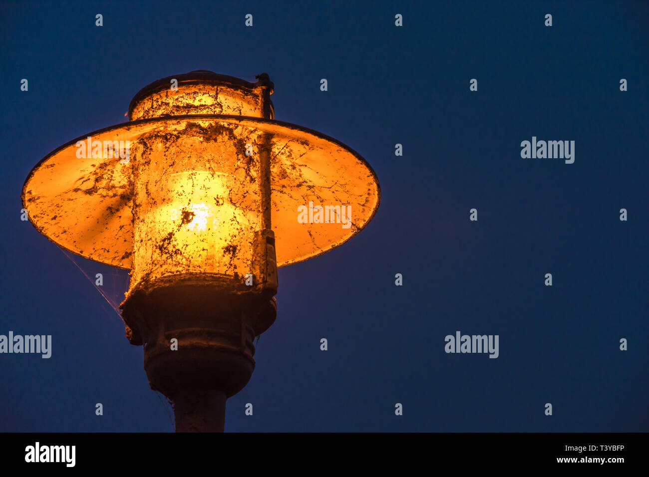 Ugly street light hi-res stock photography and images - Alamy