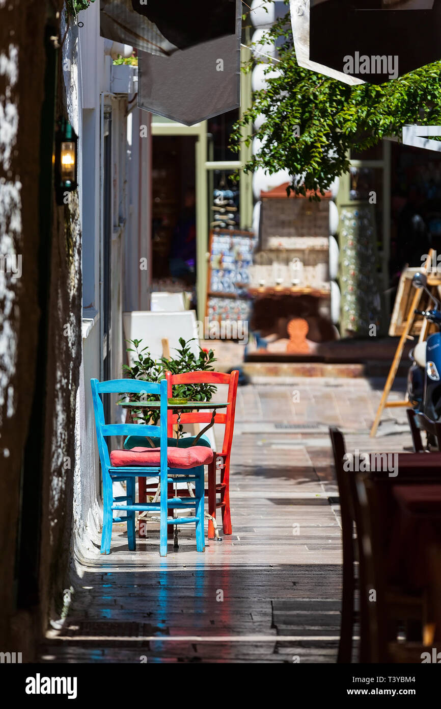 Ancient greek chairs hi-res stock photography and images - Alamy