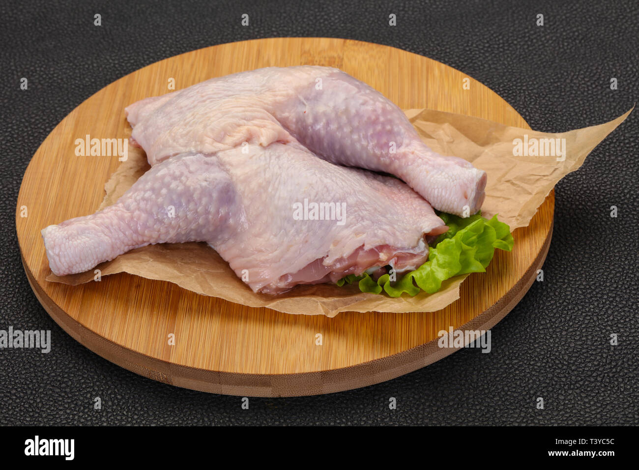 Raw chicken leg ready for cooking Stock Photo - Alamy