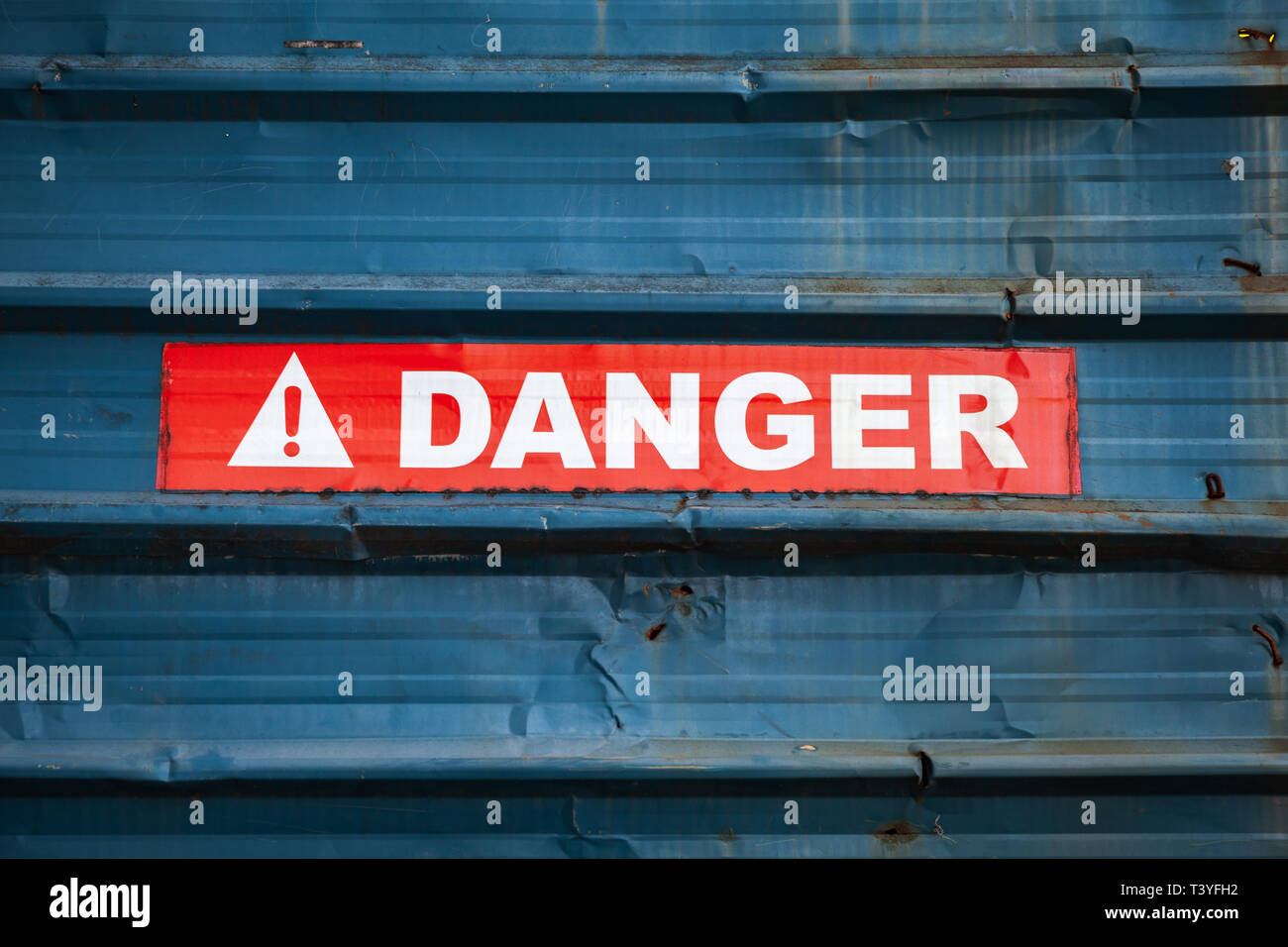 Red danger sign hi-res stock photography and images - Alamy