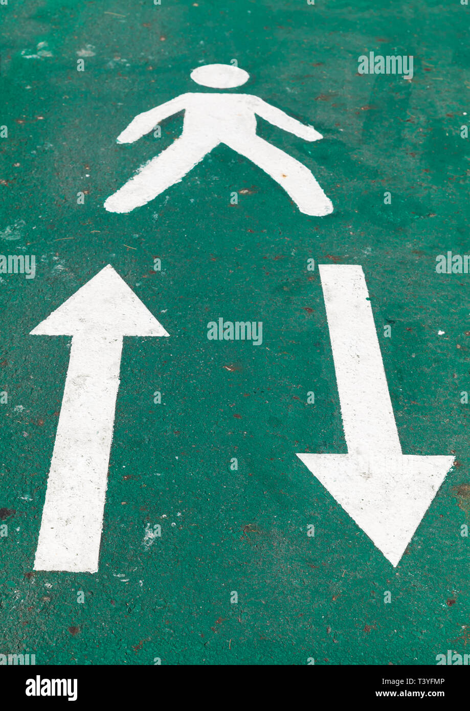 Pavement marking hi-res stock photography and images - Alamy