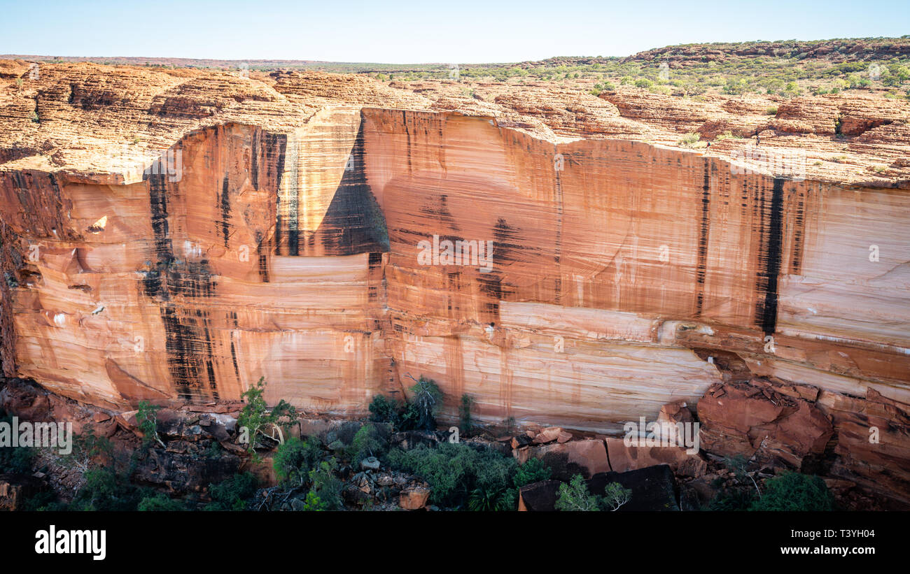 View of the huge cliffs walls of Kings Canyon in Northern Territory ...