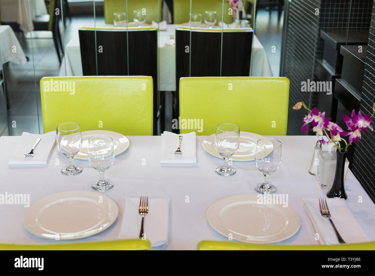 Set tables in Thai restaurant Stock Photo - Alamy