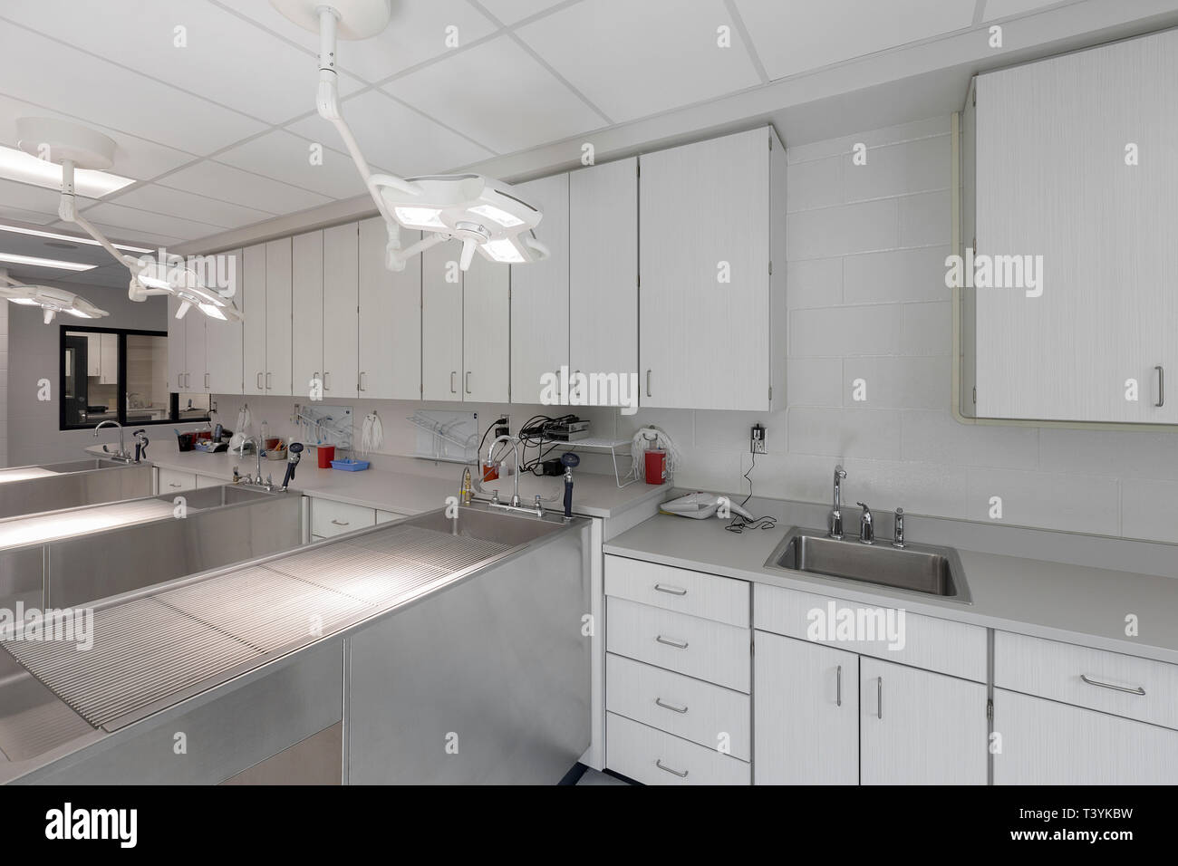 Hospital prep room hi-res stock photography and images - Alamy