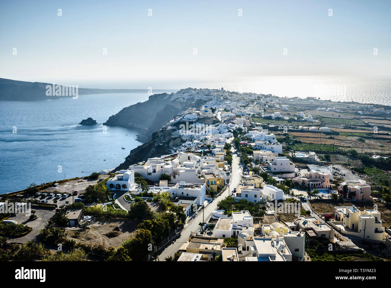 Oia e hi-res stock photography and images - Alamy