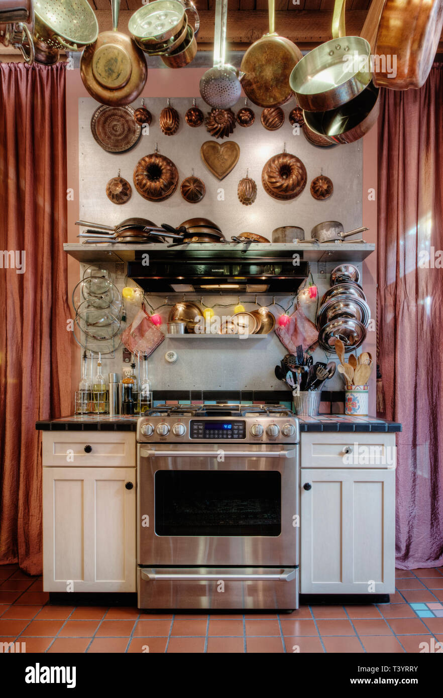 Hanging up pans hi-res stock photography and images - Alamy