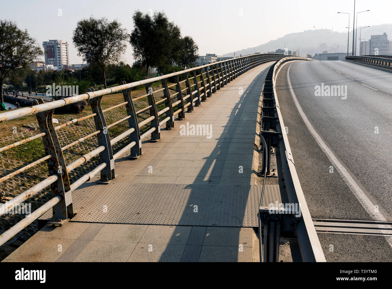 Urban highway bridge Stock Photo - Alamy