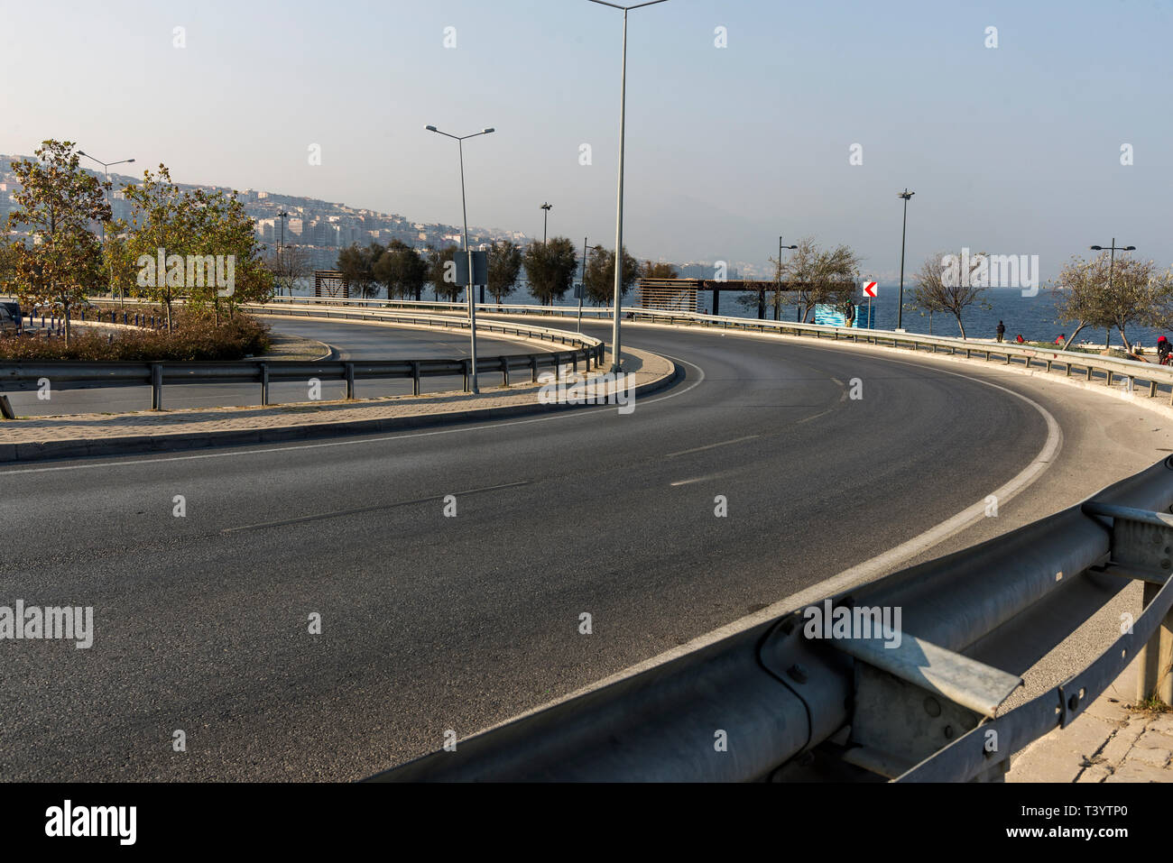 Sharp bend car hi-res stock photography and images - Alamy