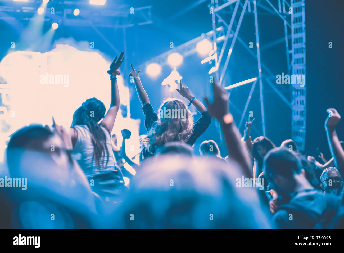 Cheering at concert vector hi-res stock photography and images - Alamy