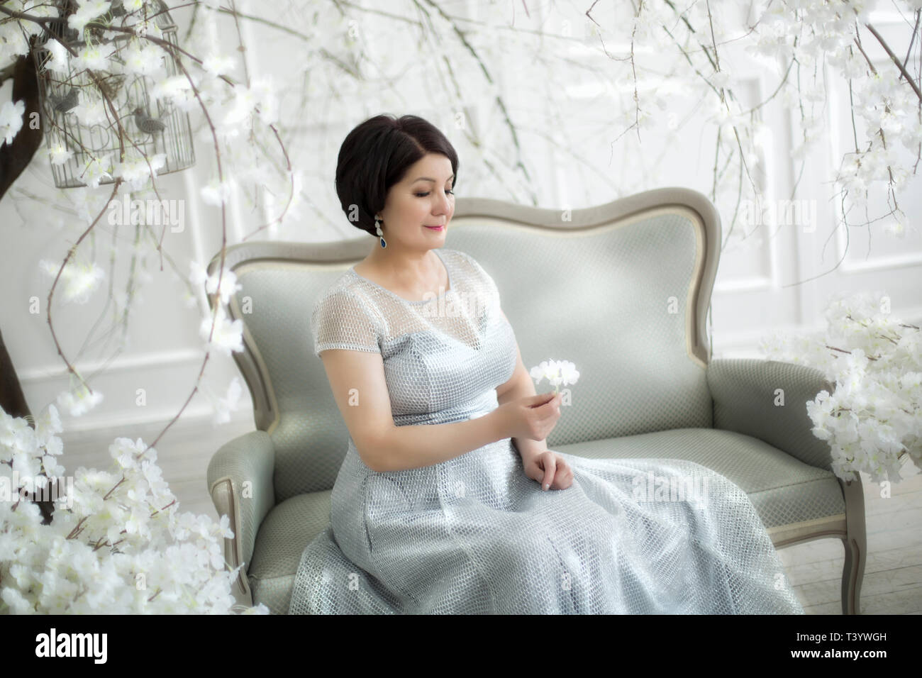 Beautiful middle aged thai woman hi-res stock photography and images ...