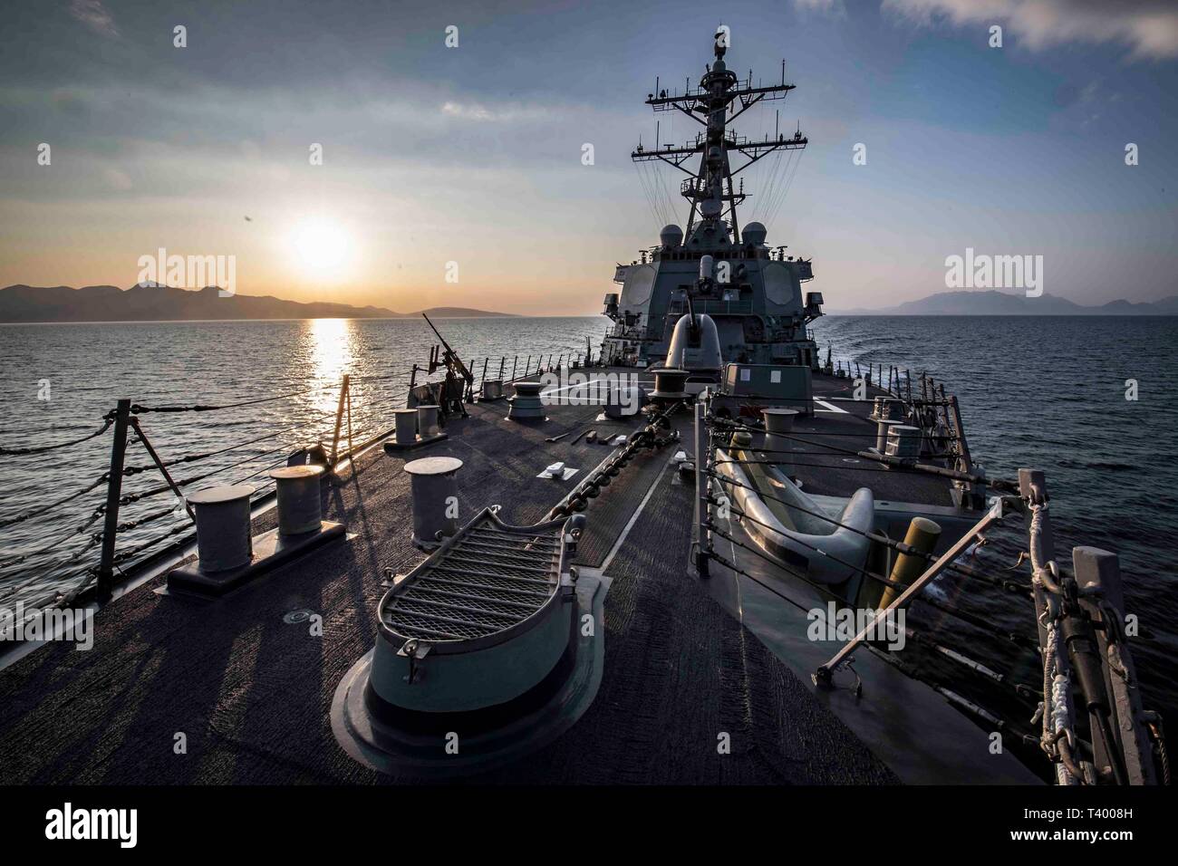 Uss carney ddg 64 hi-res stock photography and images - Alamy