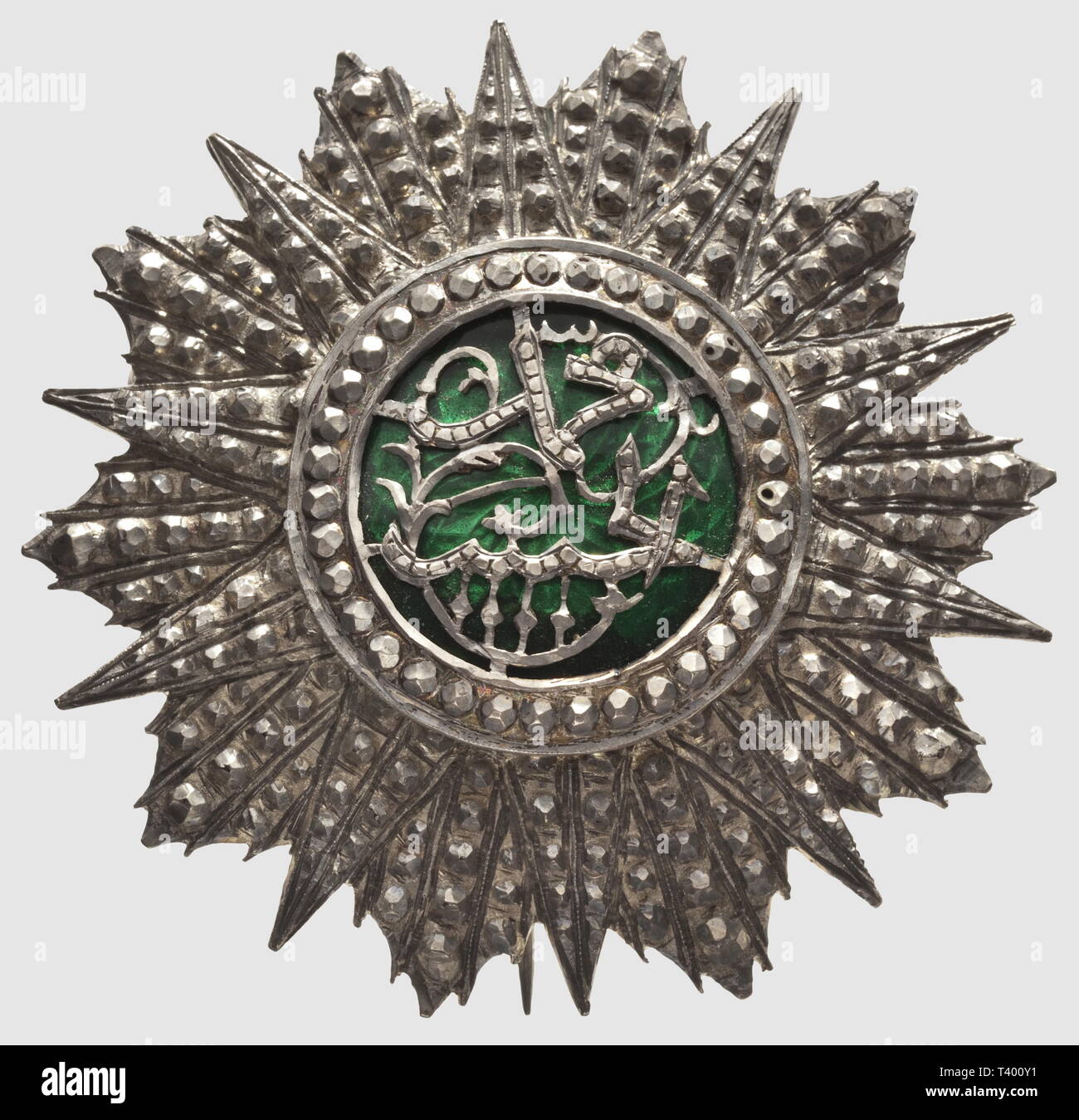 Ordre du Nicham-Iftikar, "Mohamed el Habib" 1922-1929. Plaque de grand ...