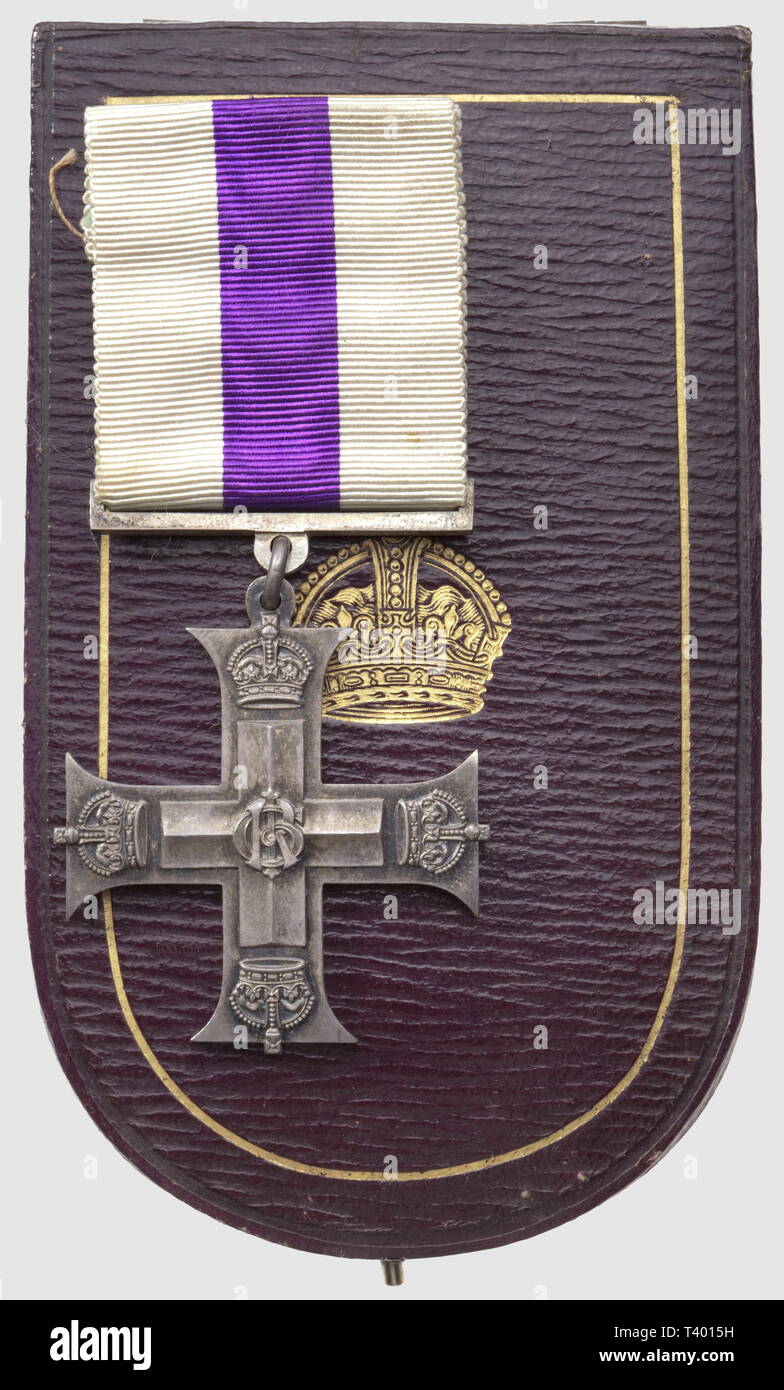 Military cross hi-res stock photography and images - Alamy