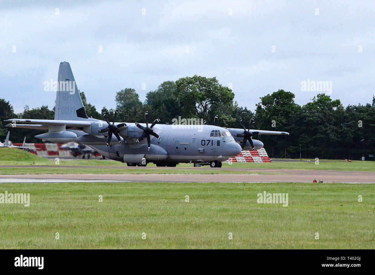Aerial Refueling Tanker High Resolution Stock Photography and Images ...