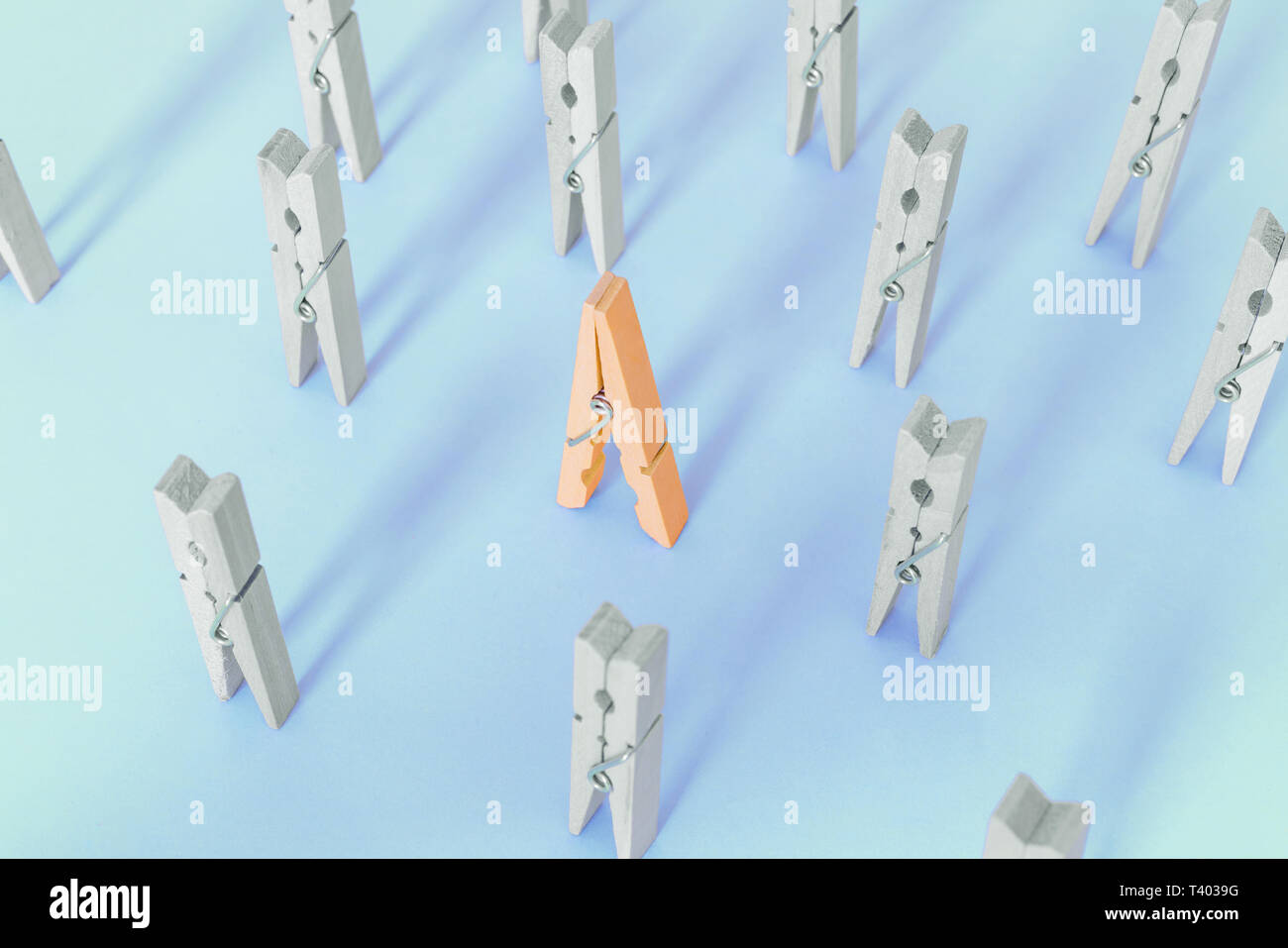 Stand out colors hi-res stock photography and images - Alamy