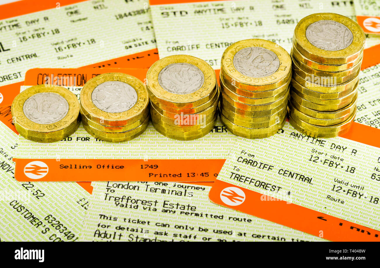 National rail logo hi-res stock photography and images - Alamy
