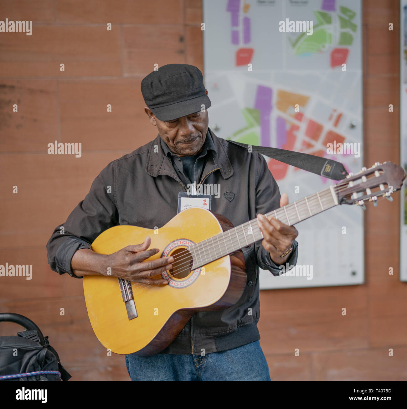 Busking liverpool hi-res stock photography and images - Alamy