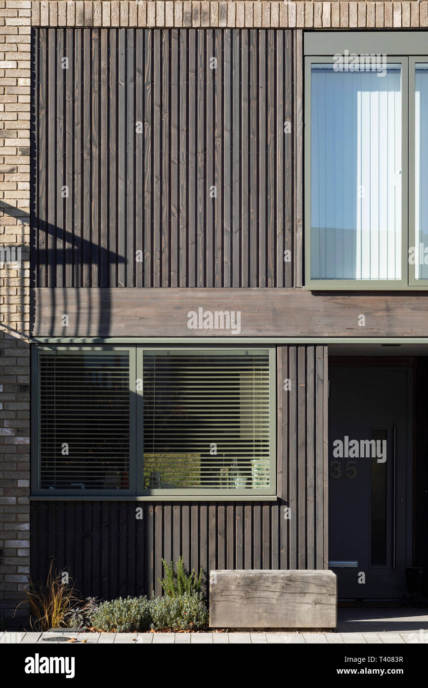 Slatted windows hi-res stock photography and images - Alamy