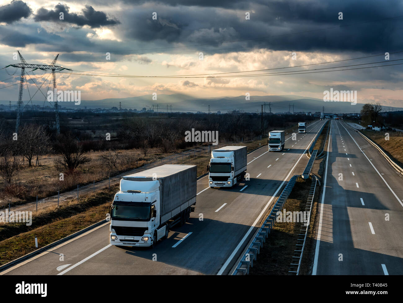 Truck cars highway road trucks hi-res stock photography and images - Alamy