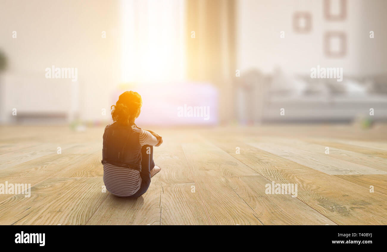 Hug hugging alone hi-res stock photography and images - Alamy