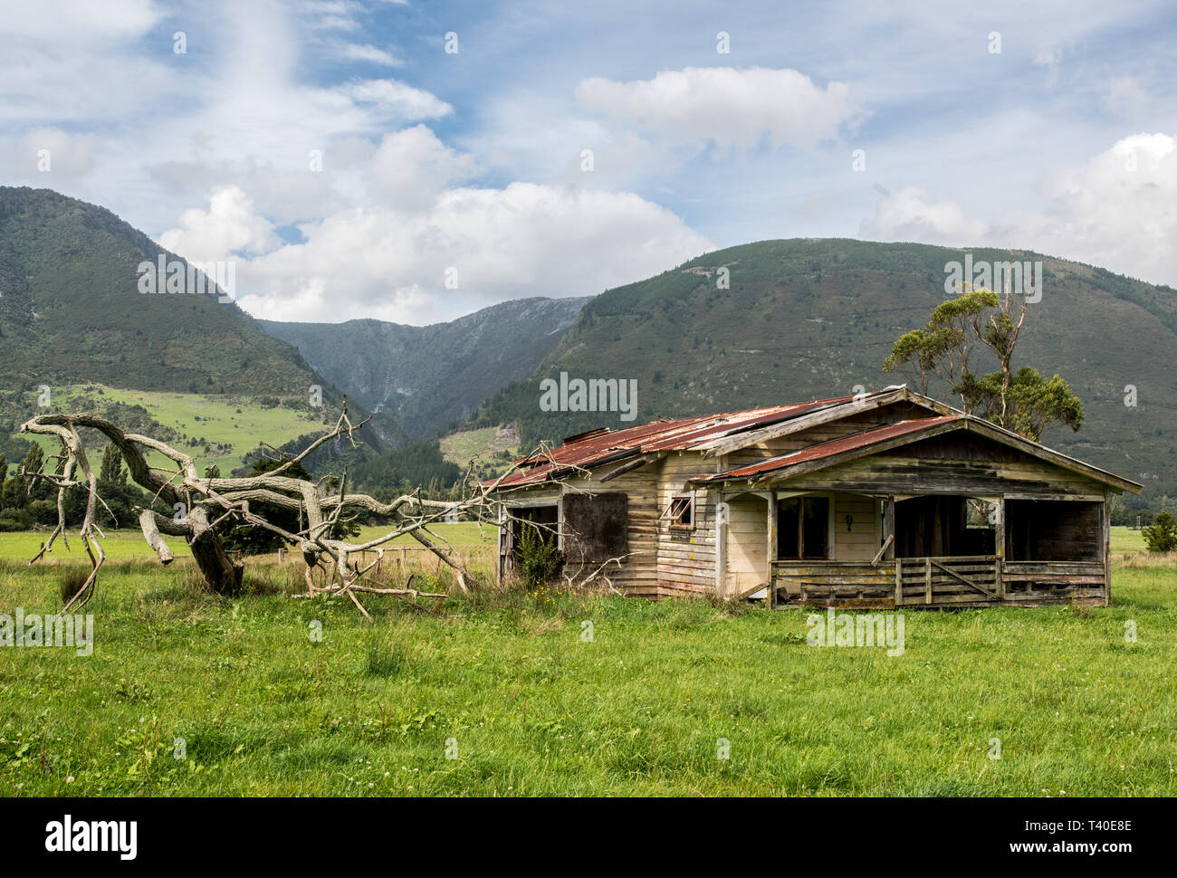 Old abandoned shack falling apart in the countryside Stock Photo - Alamy