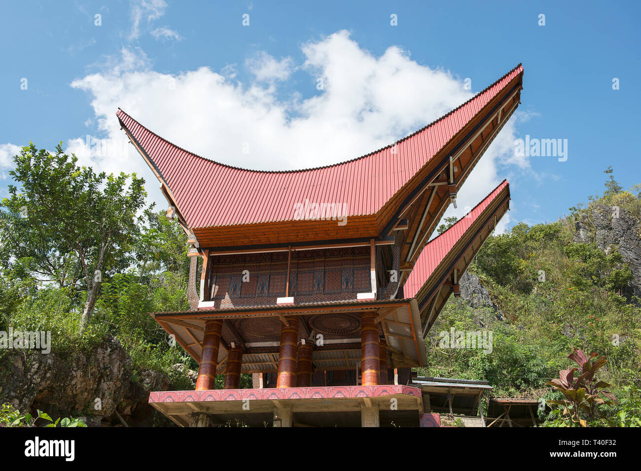 Tongkonan houses, traditional Torajan buildings, Tana Toraja is the ...