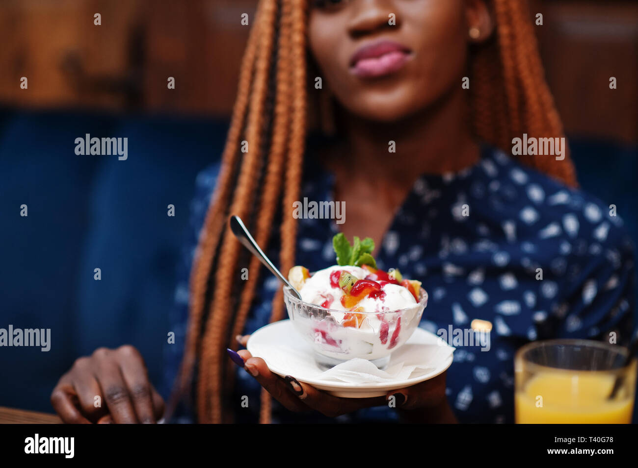 Close up portrait of beautiful young african business woman with ...