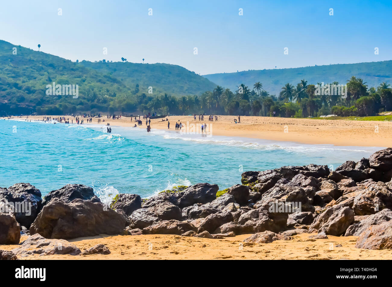 Yarada Beach, Visakhapatnam, India 10 December 2018 - People relaxing ...